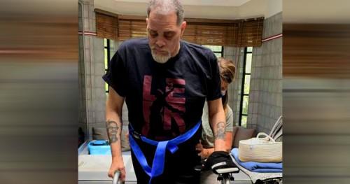 Sinbad’s Family Says He is Recovering From Stroke, Learning to Walk ...